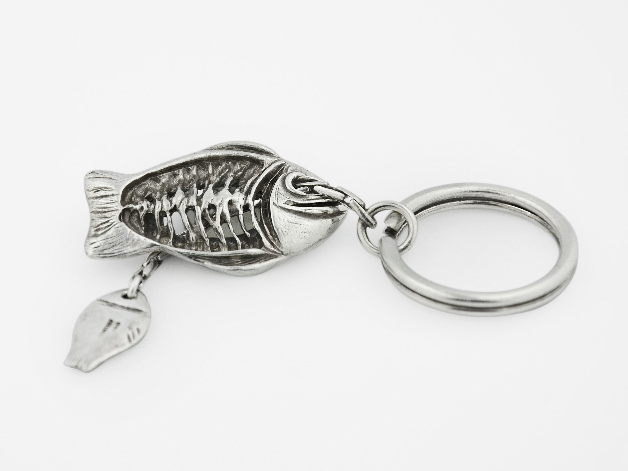 “Big Fish Eat Little Fish” Keychain in Sterling Silver – Snake Bones